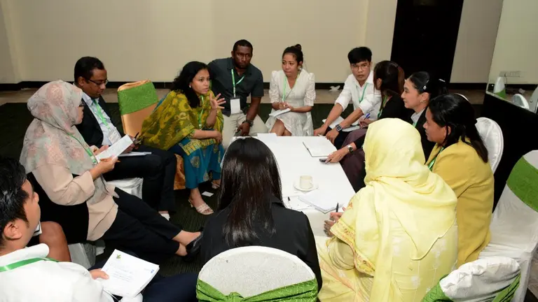 Training delegates to engage in climate negotiations | International ...
